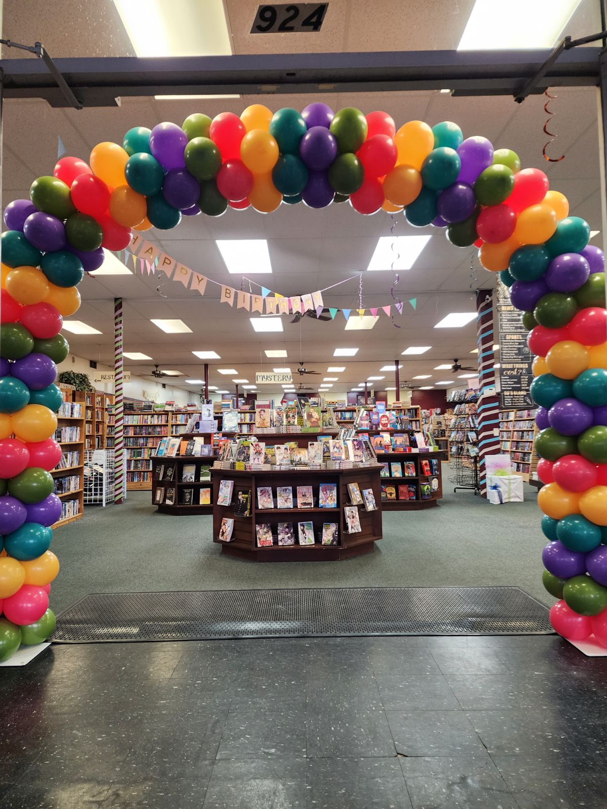 Book-A-Holic [Tyler Crossing]